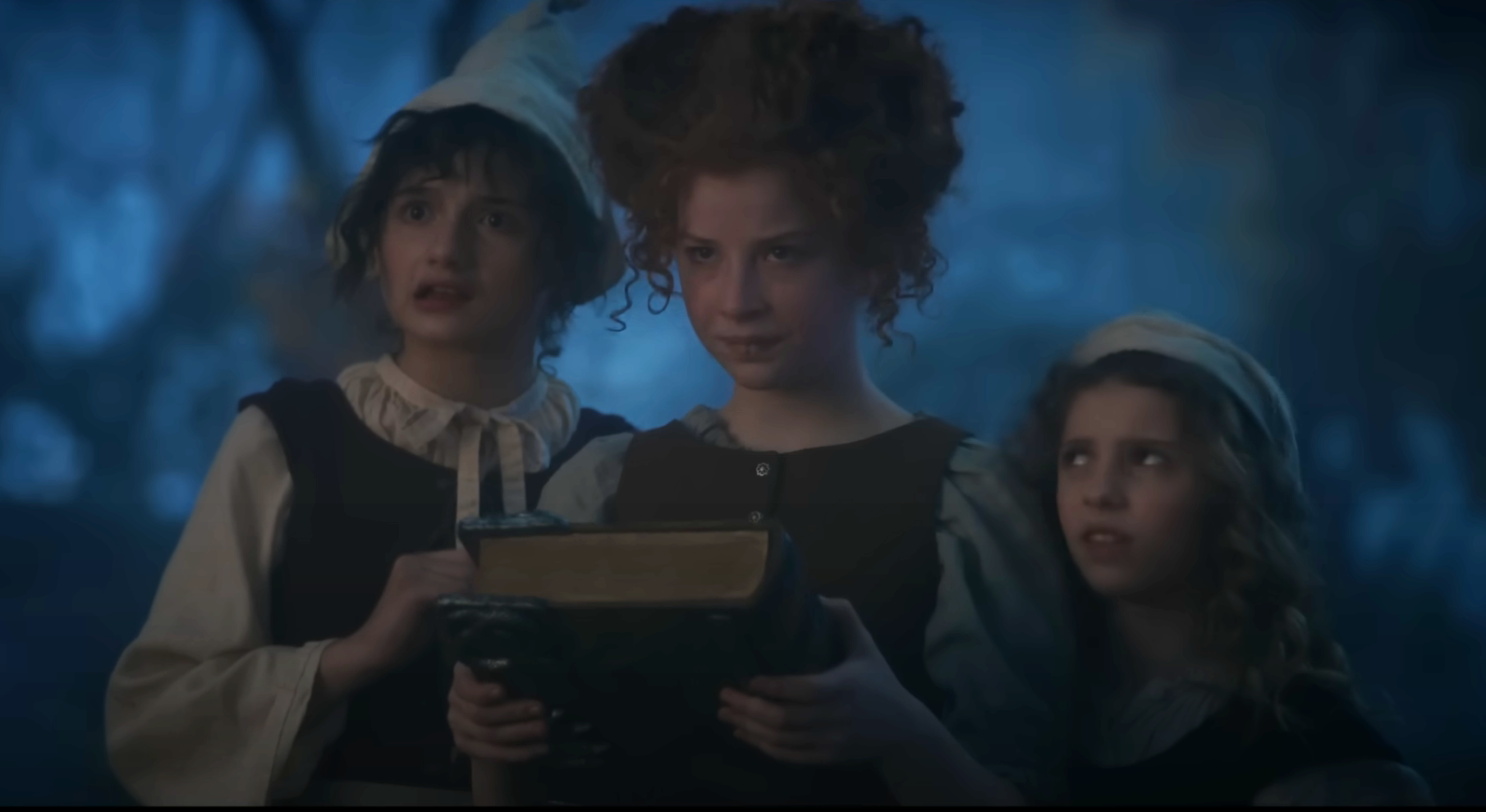 Hocus Pocus 2 (2022) - Film Review From a Devoted Fan