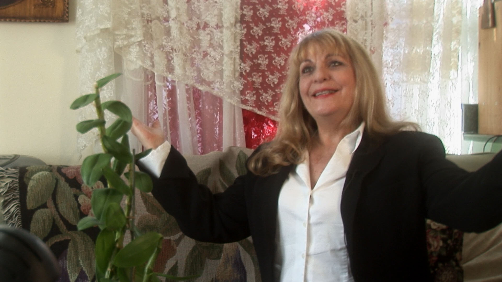 An Interview with Teri McMinn - The Texas Chain Saw Massacre