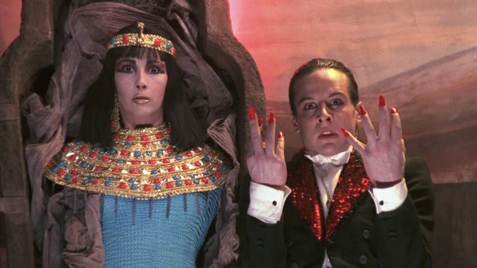 Santa Sangre (1989) Film Review